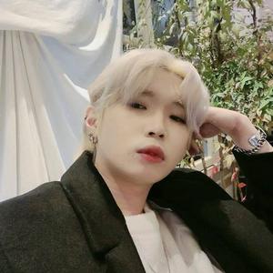 Lita 리타 플레이어 Steam Game - 최고의 게임 메이트가 실시간으로 의뢰받습니다